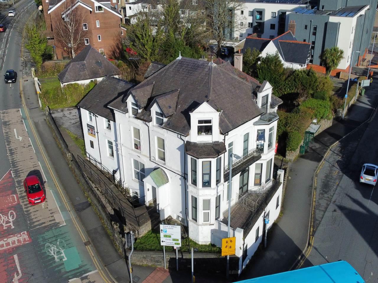 Neuadd Deiniol Holyhead Road - Varcity Living